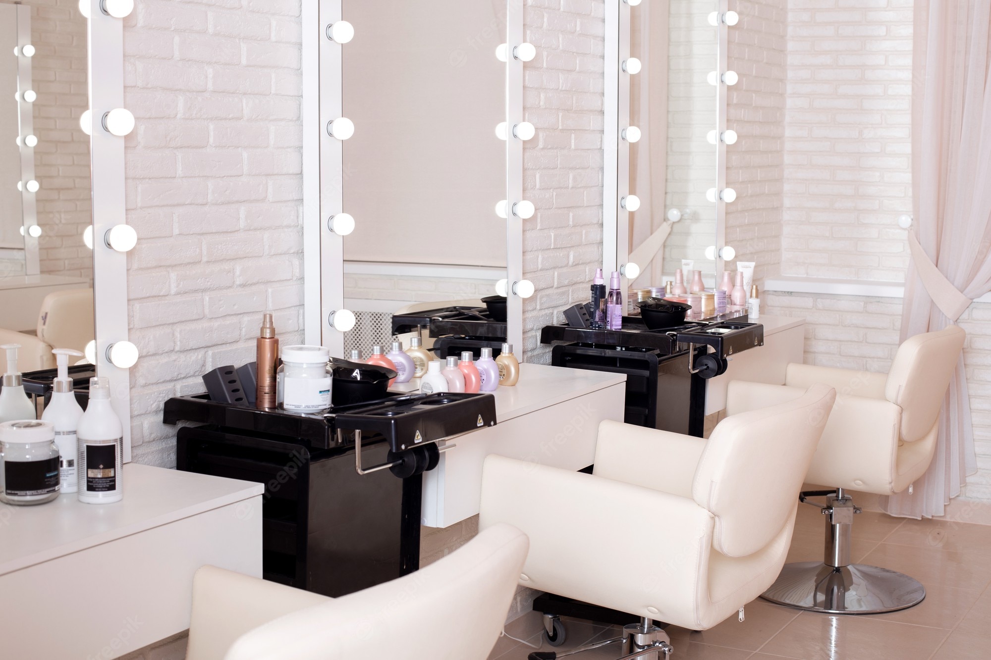 Gallery – Salon Suite